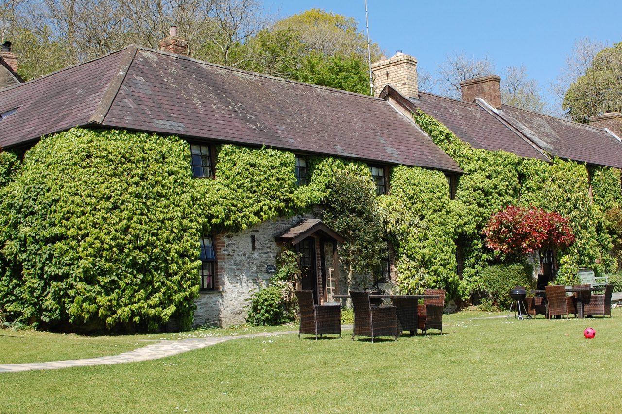 BBramble Cottage - Three Bedroom Pembrokeshire Cottage